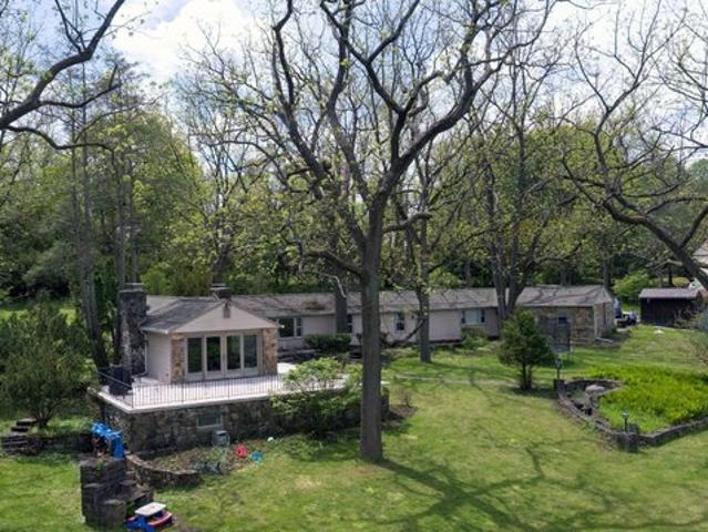 120 Farm Rd, Phoenixville, PA 19460