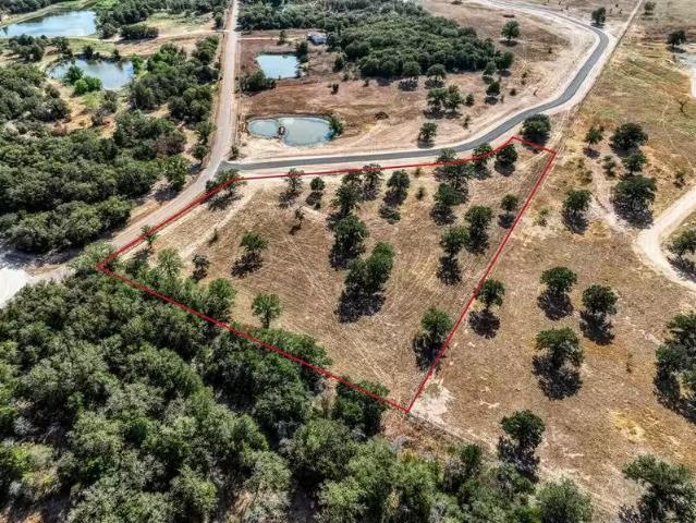 120 Feder Way, West Point, TX 78963