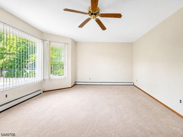 120 Fenner Ave Unit 2, Clifton City, US, NJ