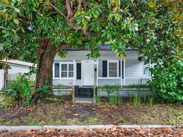 120 Ferrill St, Savannah, GA 31415