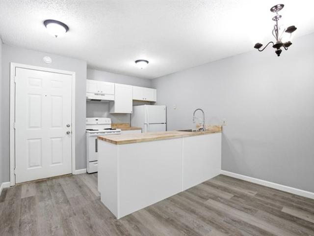 120 Fisherville Rd Unit 141, Concord, NH 03303