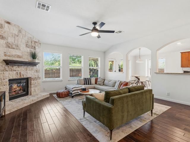 120 Florenz Ln, Georgetown, TX 78628 | MLS #6591