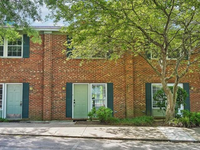 120 Friar Ln, Carrboro, NC 27510