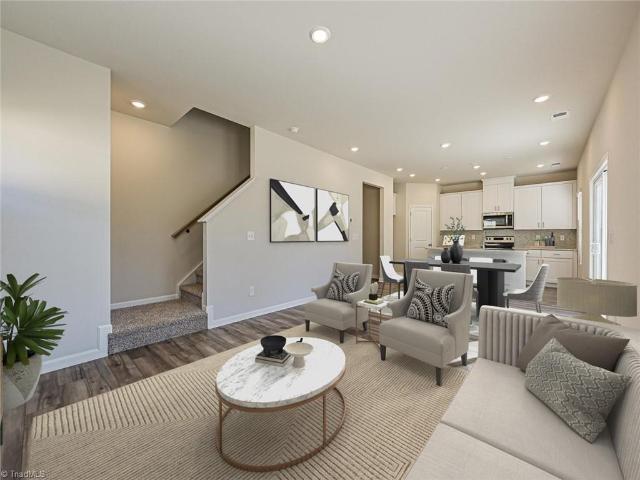 120 Frontiersman Drive
