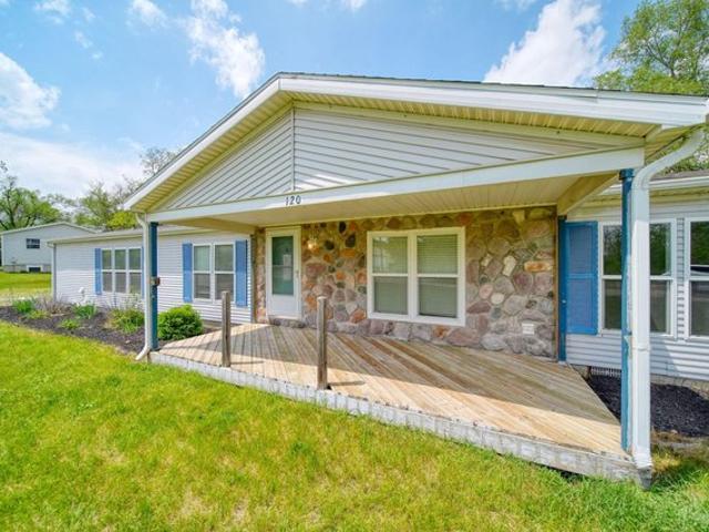 120 Kathy Ln, Brooklyn, MI 49230
