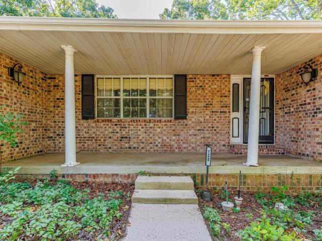 120 Kingsway Circle