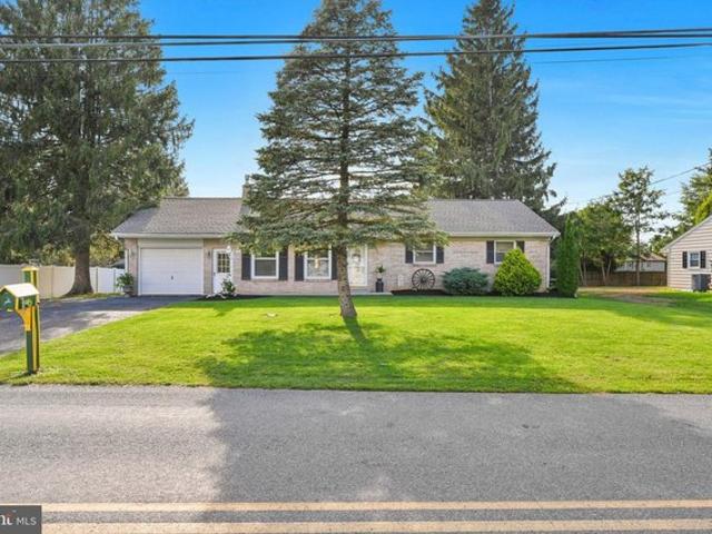120 Hershey Rd, Lititz, PA 17543