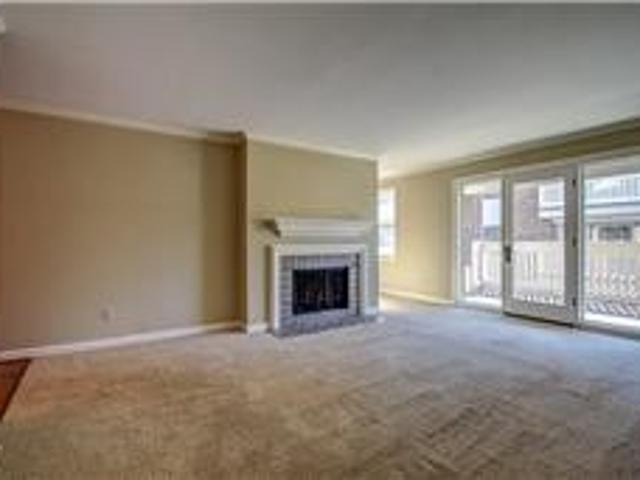120 Hillsboro Pl