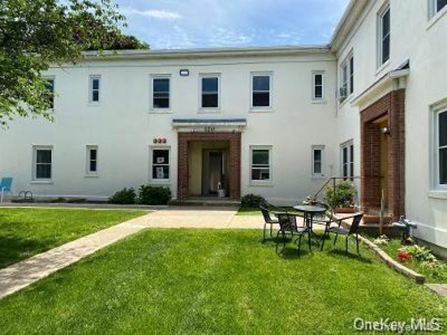 120 HS E Central Avenue