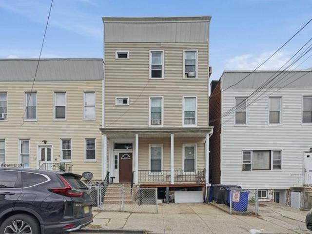 120 Hutton St, Jersey City, NJ 07307