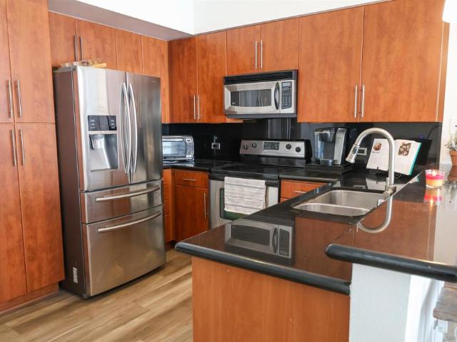 120 Island Ave 332
