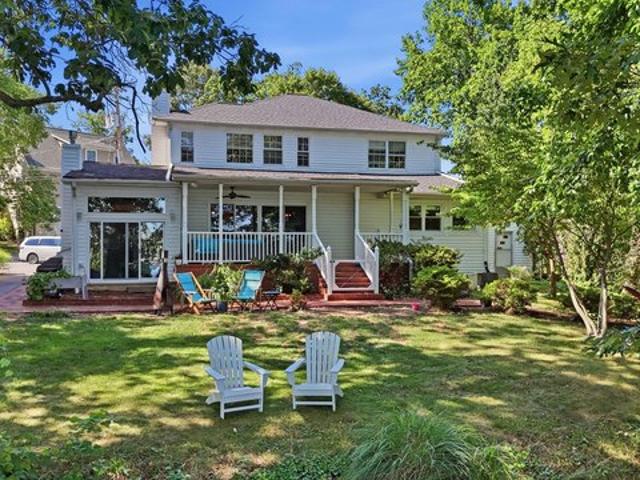 120 Island View Dr, Annapolis, MD 21401
