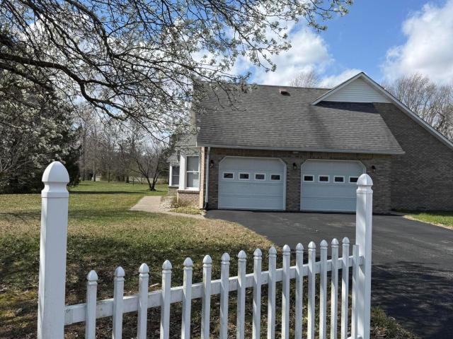 120 Ivy Drive