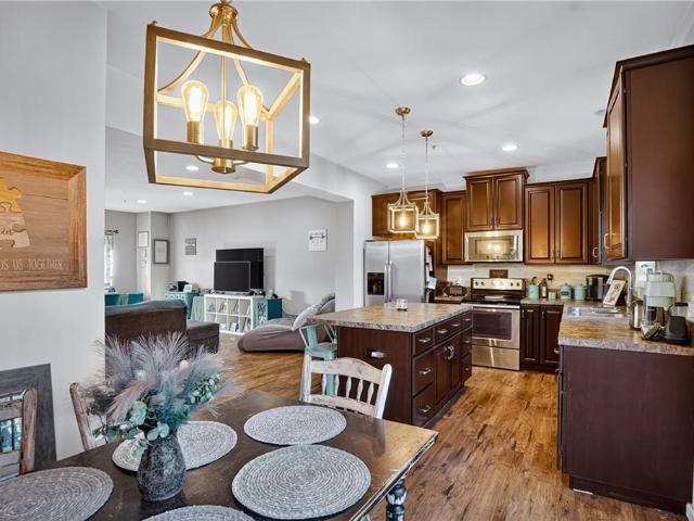 120 John St, Washington, PA 15301 | MLS #1727 | Compass