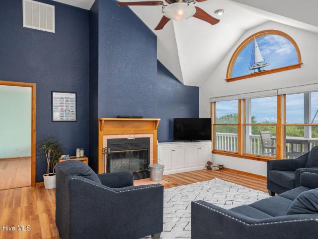 120 Jay Crest Road