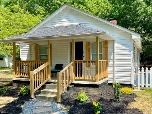 120 Oak St, Kernersville, NC 27284