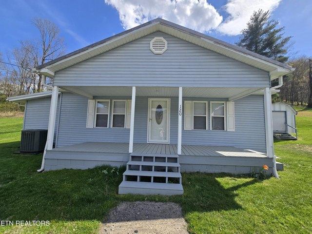 120 Old Fincastle Rd, Rose Hill, VA 24281