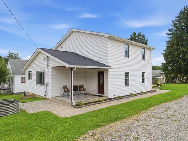 120 Oregon Ave, Vandergrift, PA 15690