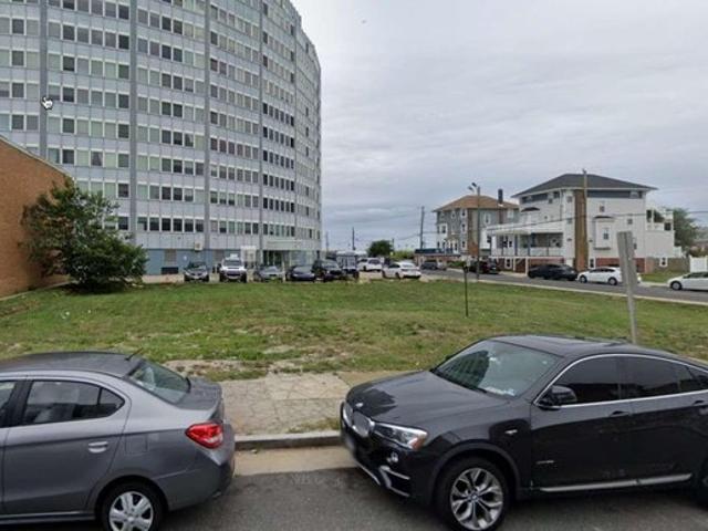 120 Oriental Ave, Atlantic City, NJ 08401