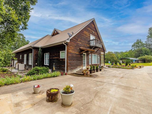 120 Lonesome Valley Road
