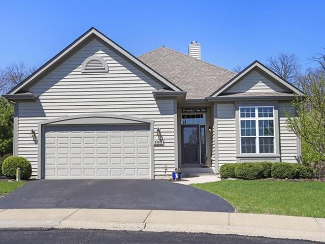 120 Lake Vista Ct, Fontana, WI 53125