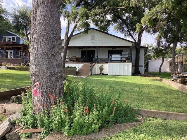 120 Lake Dr, Brownwood, TX 76801
