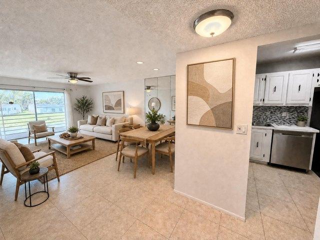 120 Lake Evelyn Dr, West Palm Beach, FL 33411