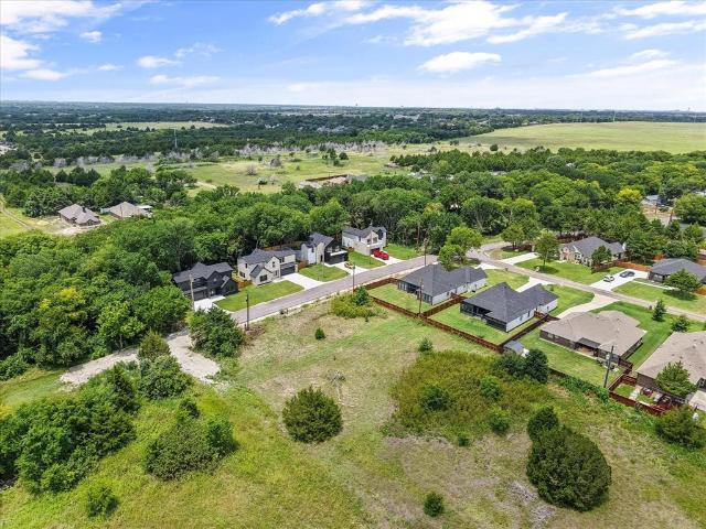 120 Lakeshore Lane