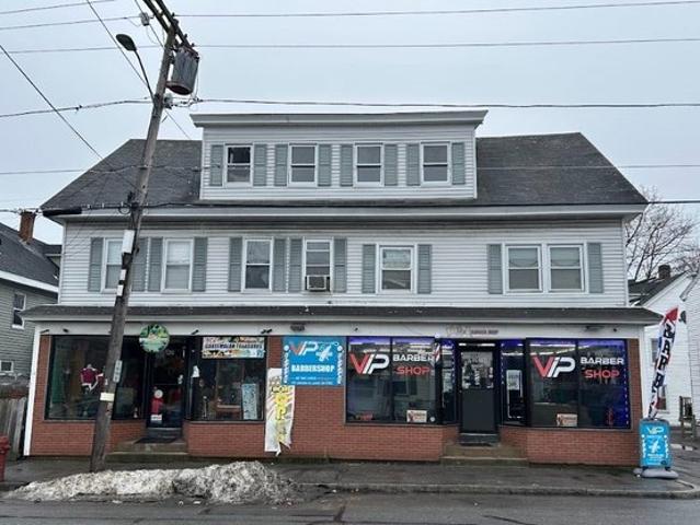 120 Lakeview Ave, Lowell, MA 01850
