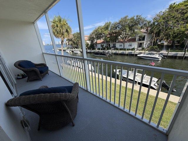 120 Lehane Ter Apt 206, North Palm Beach, FL 33408