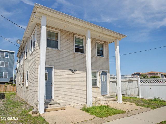 120 Lincoln Avenue