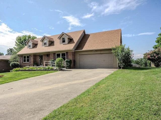 120 Lindenwood Lane