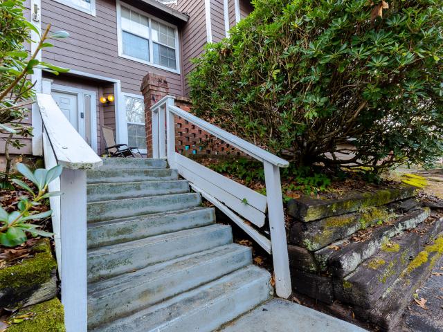 120 Luden Drive A