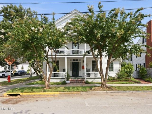 120 Moore St, Beaufort, NC 28516