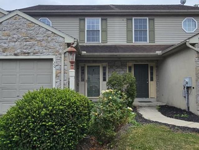 120 Moorland Ct, Lititz, PA 17543