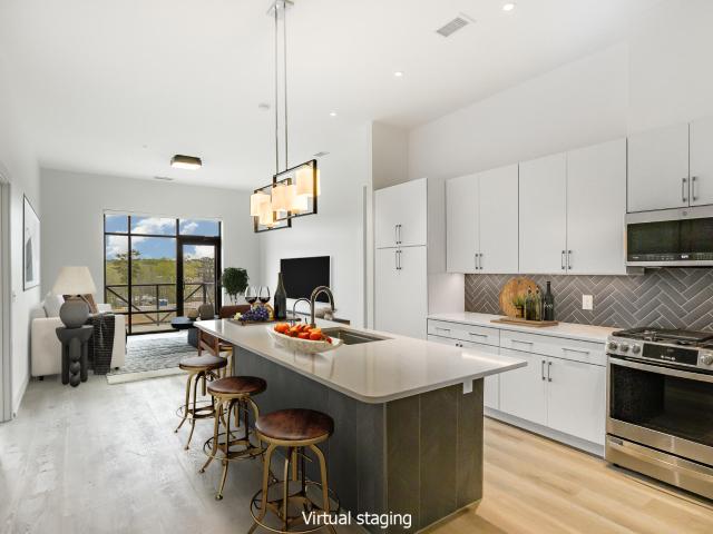120 Mosaic Boulevard 301