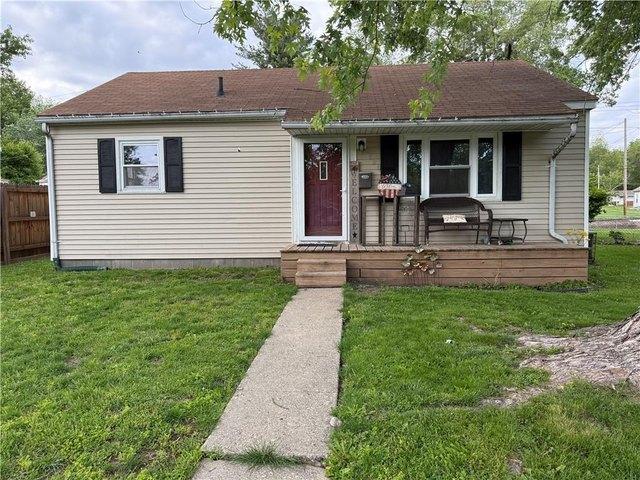 120 Macarthur Blvd, Pana, IL 62557