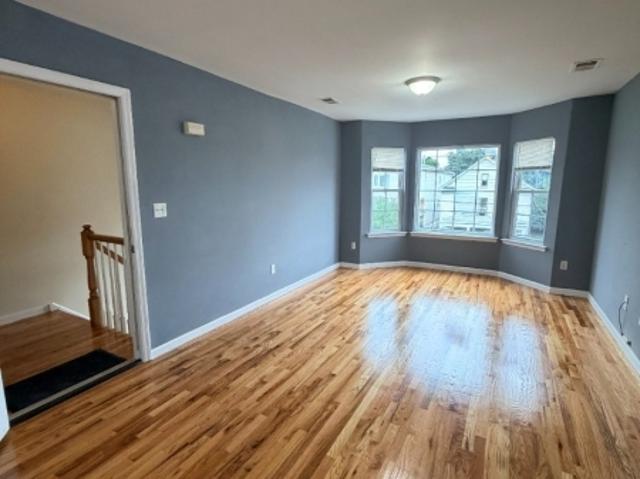 120 Marshall St # 2