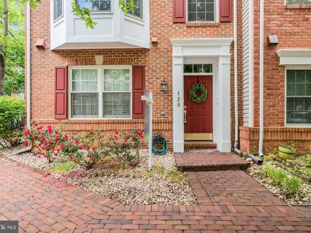 120 Martin Lane