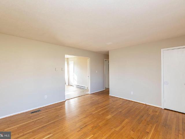 120 Meadowlark Lane