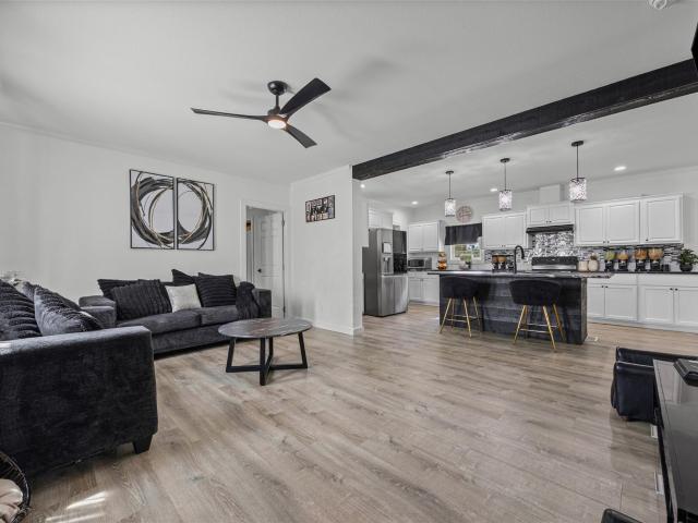 120 Mimosa Rd