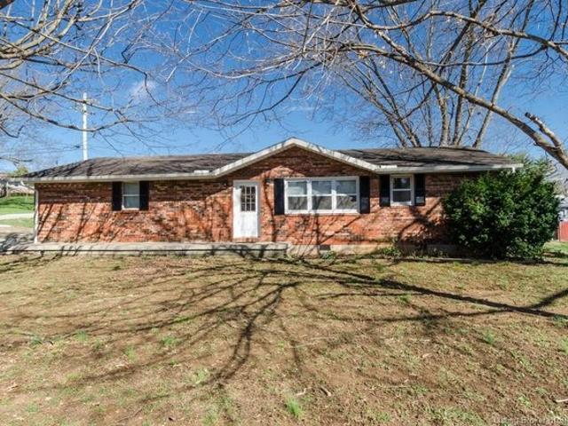 120 N Nichols Ave, Salem, IN 47167
