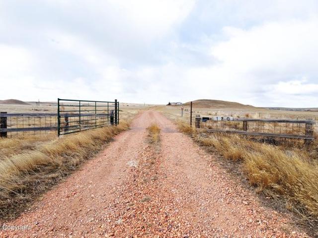 120 Noonan Rd, Wright, WY 82732
