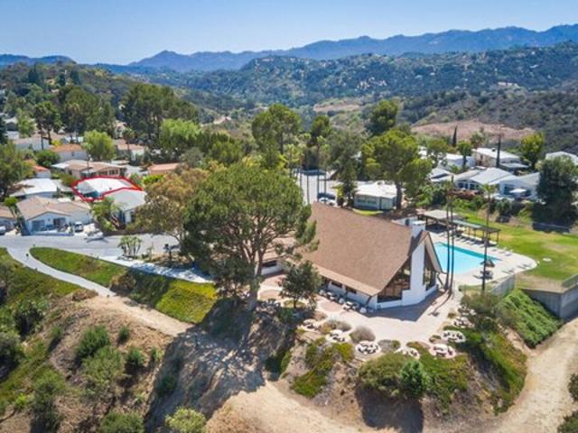 120 Navajo Ln, Topanga, CA 90290