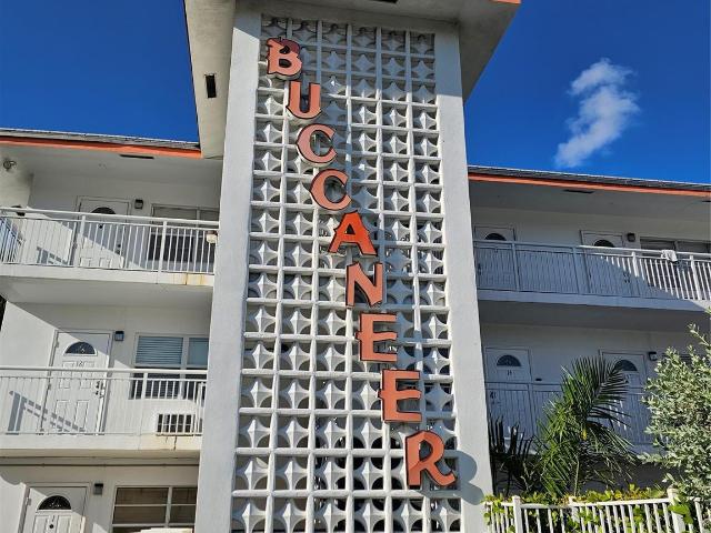 120 NE 20th Ave, Unit 3, Deerfield Beach, FL 33441 | MLS #F10529 | Compass