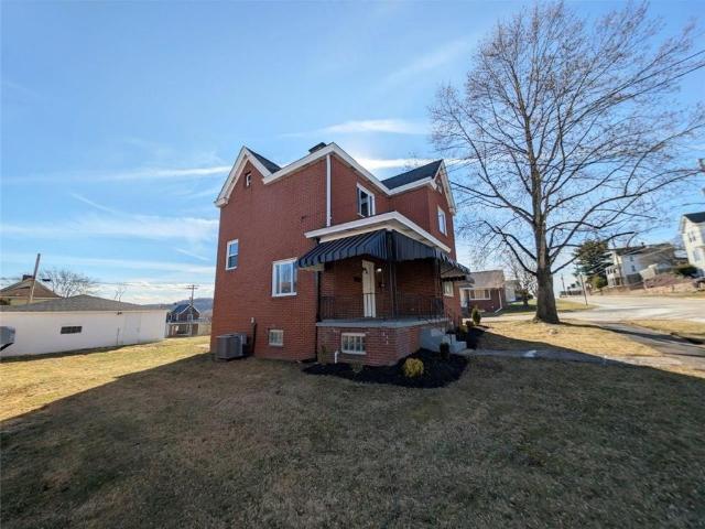 120 S 5th St, Youngwood, PA 15697 | MLS #1747