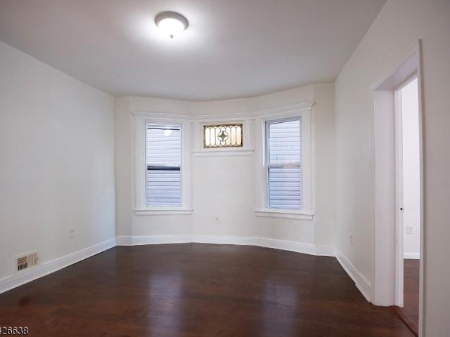 120 S 7Th St # 1