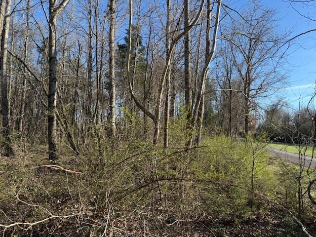 120 S Woods Rd