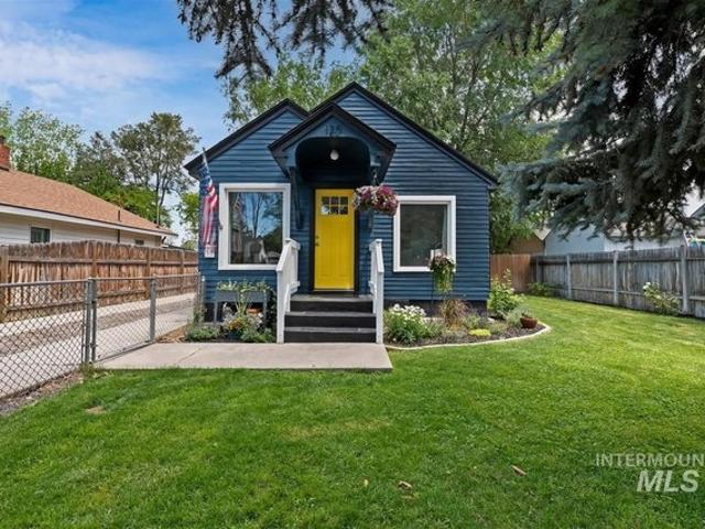 120 S Nectarine St, Nampa, ID 83686