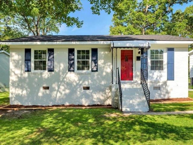 120 Southgate Dr, Roanoke Rapids, NC 27870